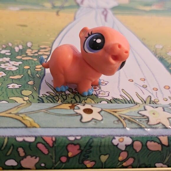 Littlest Pet Shop | Toys | Littlest Pet Shop Mini Hippo Huette Holmby ...